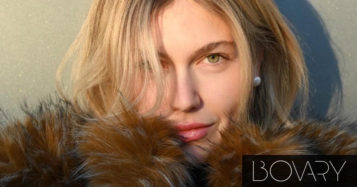 Κλέλια Ανδριολάτου: Το στιλάτο look με φόρμα, γούνινο πανωφόρι και Ugg είναι Fashion Week ...